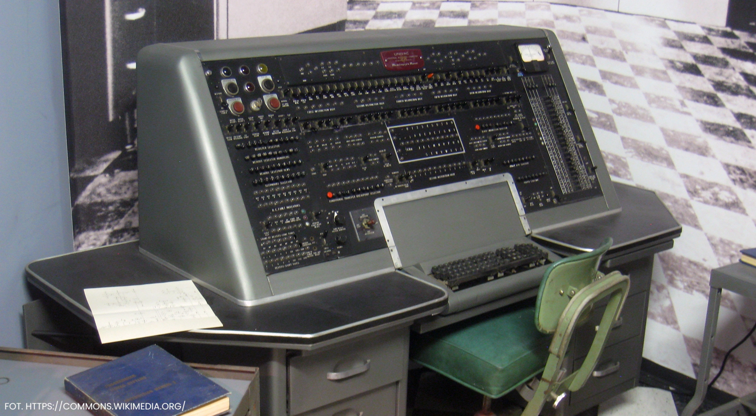 Pierwszy Komputer - kiedy i po co powstał? - Sklep Komputerowy Delkom